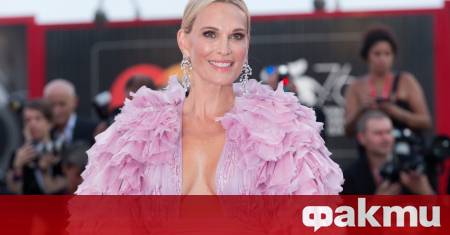 52-годишен модел на Victorias Secret се включи със СНИМКА по бански от Мексико ᐉ Новини от Fakti ...