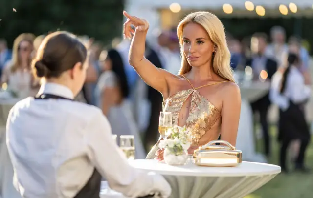 Звезден актьорски състав в „Под прикритие 6“ (СНИМКИ) ᐉ Новини от Fakti.bg - Любопитно | ФАКТИ.БГ