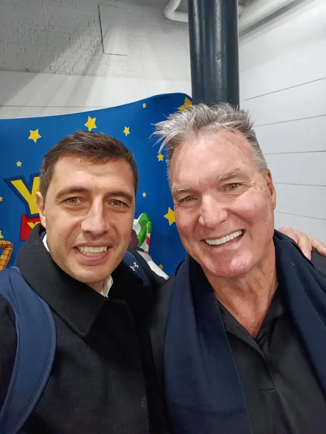 Холивудска звезда похвали националите по волейбол (СНИМКИ) ᐉ Новини от Fakti.bg - Култура | ФАКТИ.БГ